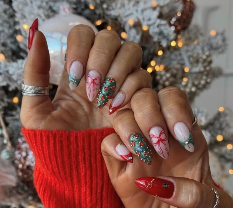 95 Fun & Festive Christmas Nails to Copy in 2025 - Chaylor & Mads