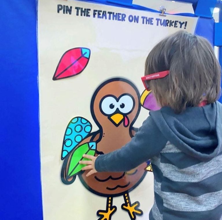 25 Thanksgiving Classroom Party Ideas & Class Feast Ideas - Chaylor & Mads