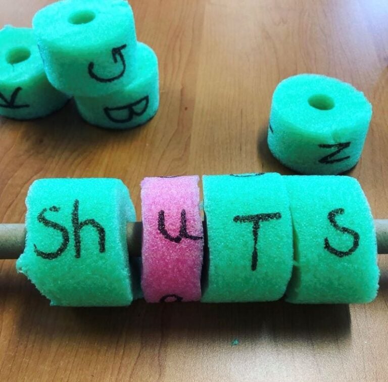 21 Best Classroom Reading Games to Make Learning Fun - Chaylor & Mads