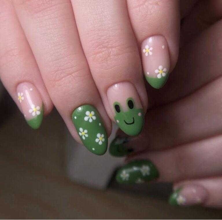 25 Cute Frog Nail Designs to Copy ASAP 🐸 - Chaylor & Mads
