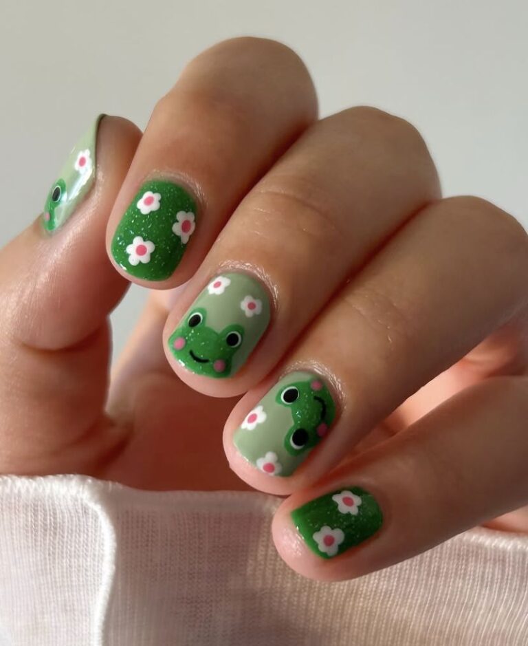 25 Cute Frog Nail Designs to Copy ASAP 🐸 - Chaylor & Mads
